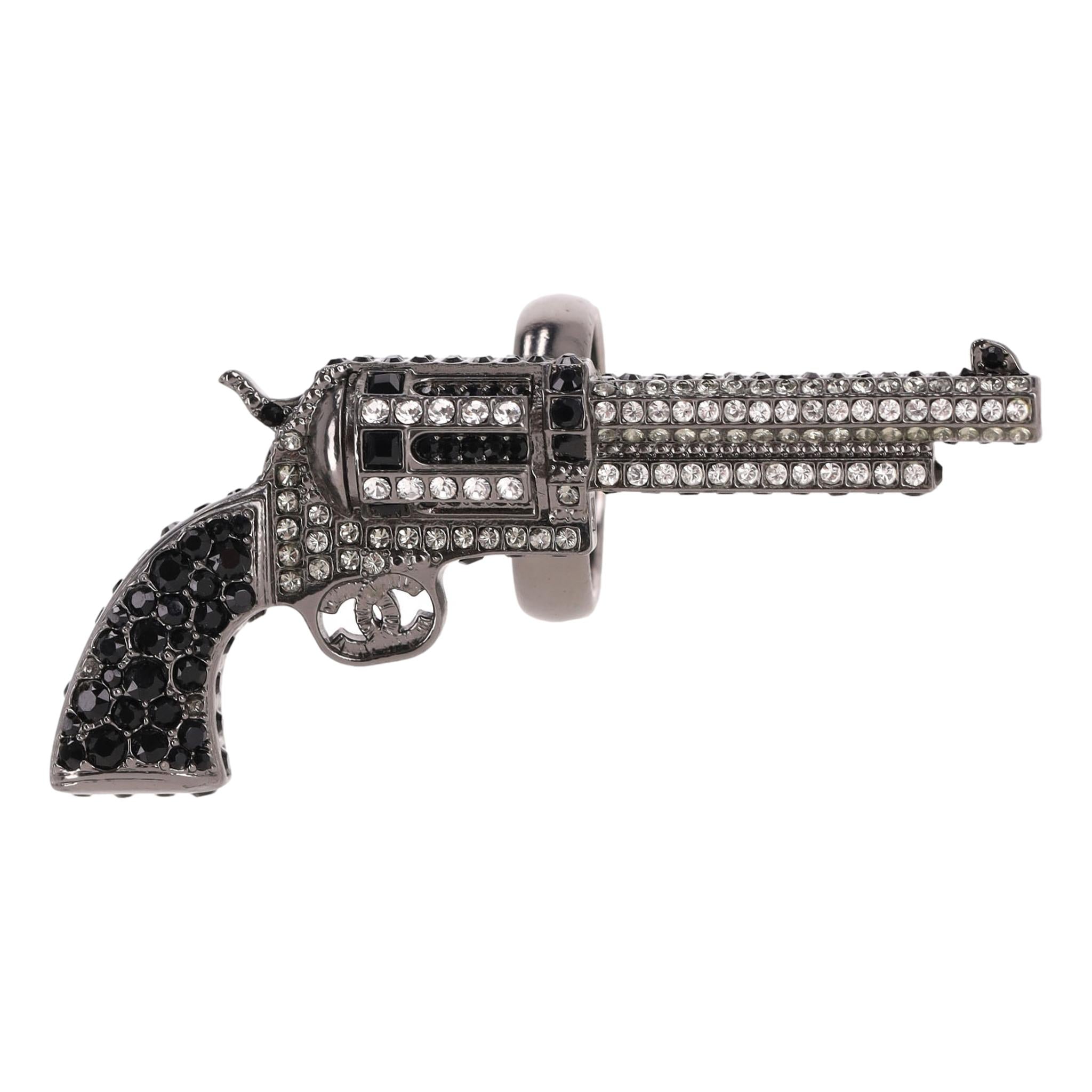Chanel Paris Dallas Ruthenium & Crystal 'CC' Logo Gun Ring – Shush London